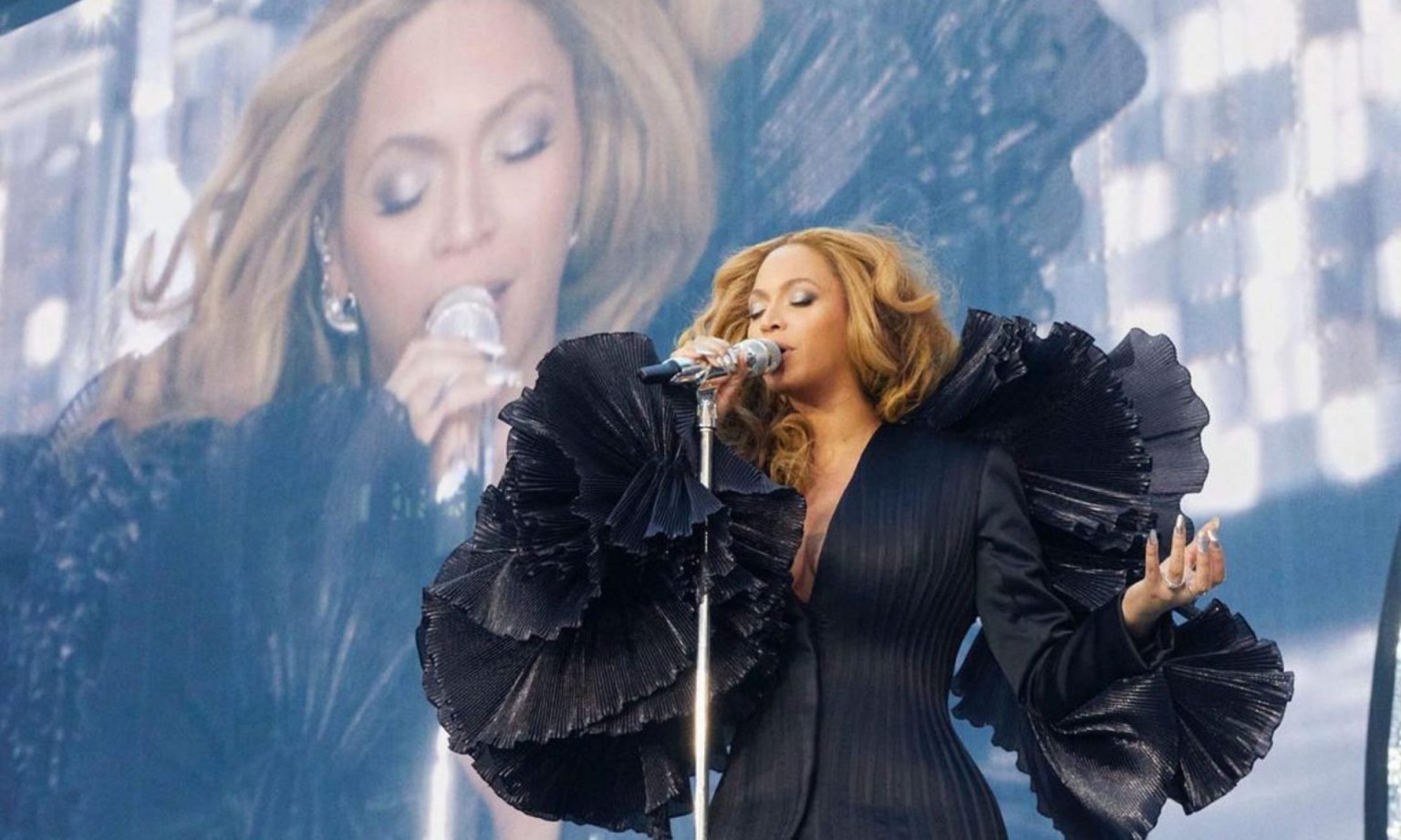 25 Of The Best Concerts Happening In Toronto This Summer